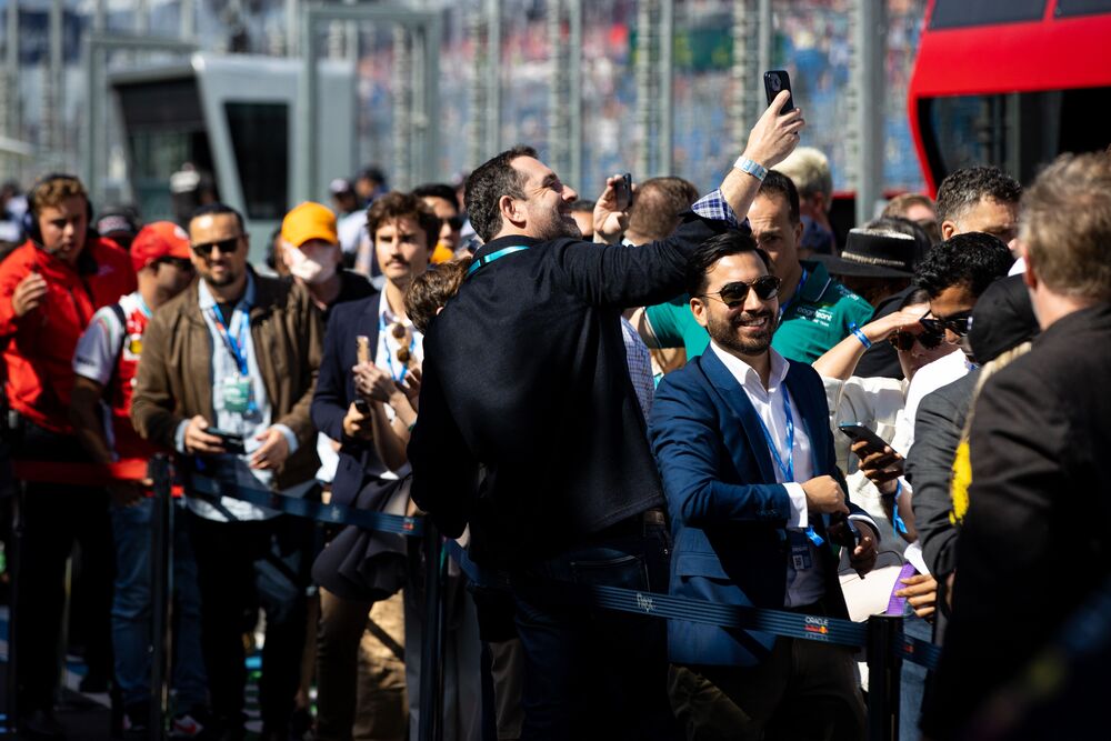 Supercars Guided Track Tour | Supercars Travel